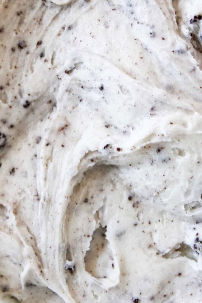 Quick & Easy Oreo Buttercream Frosting